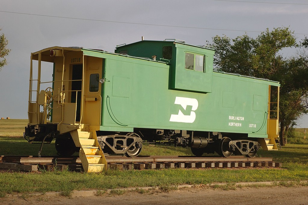 BN 10718, Wide-Vision Caboose, on Display